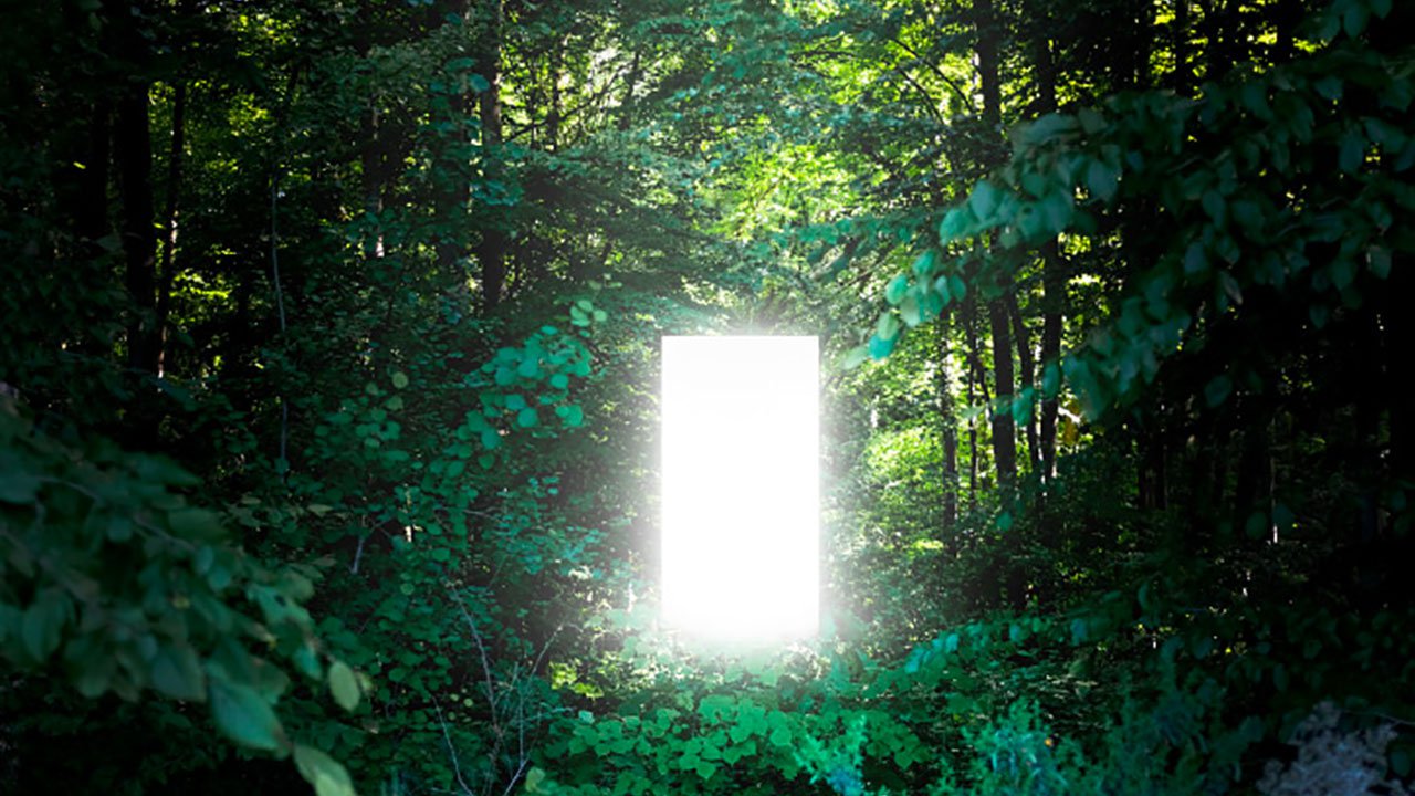 XRMust - About immersive storytelling - “With COLORED, we had to confront the physical space and ...